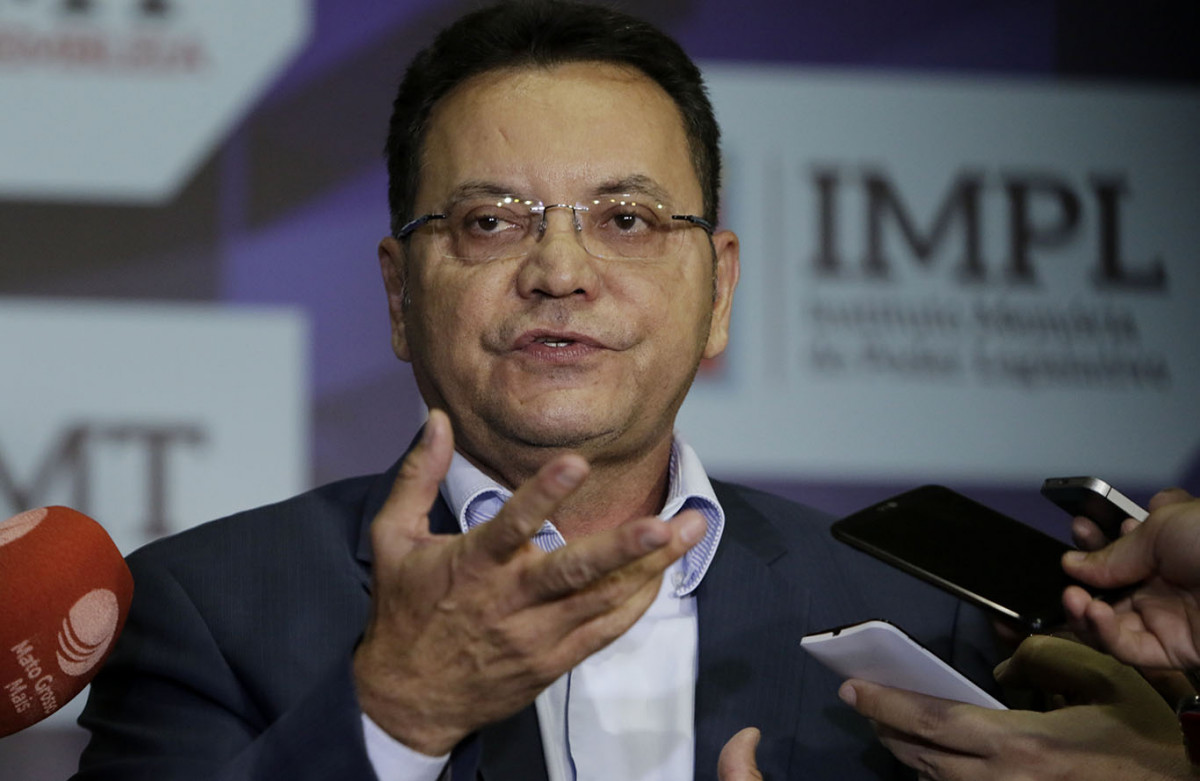 Botelho é contrário à redução do índice previsto de reajuste no ...