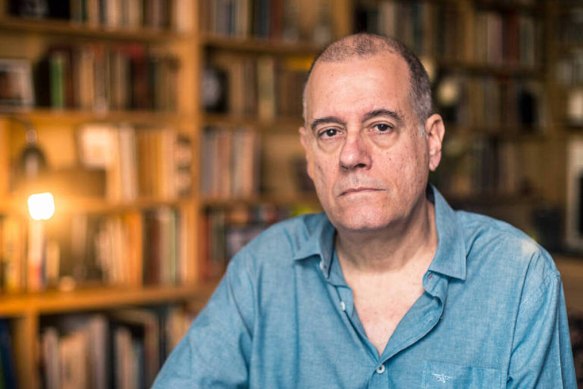 Paulo Henriques Britto é eleito para antiga cadeira de Heloisa Teixeira ...